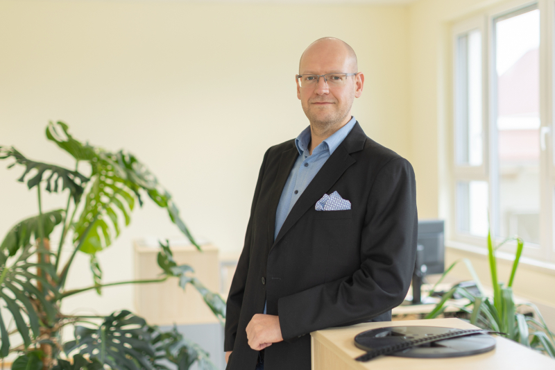 Contact persons - K-TECH Electronic Vertriebs GmbH